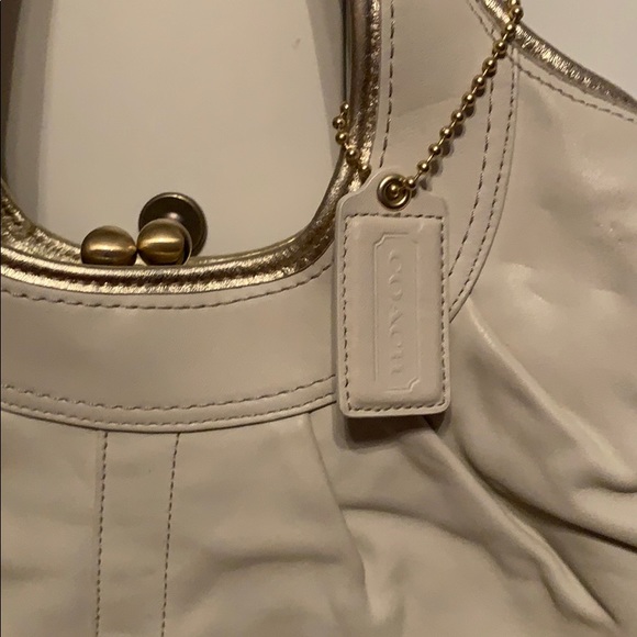 Coach | Bags | Authentic Coach Cream And Gold Hobo Bag With Clasp ...